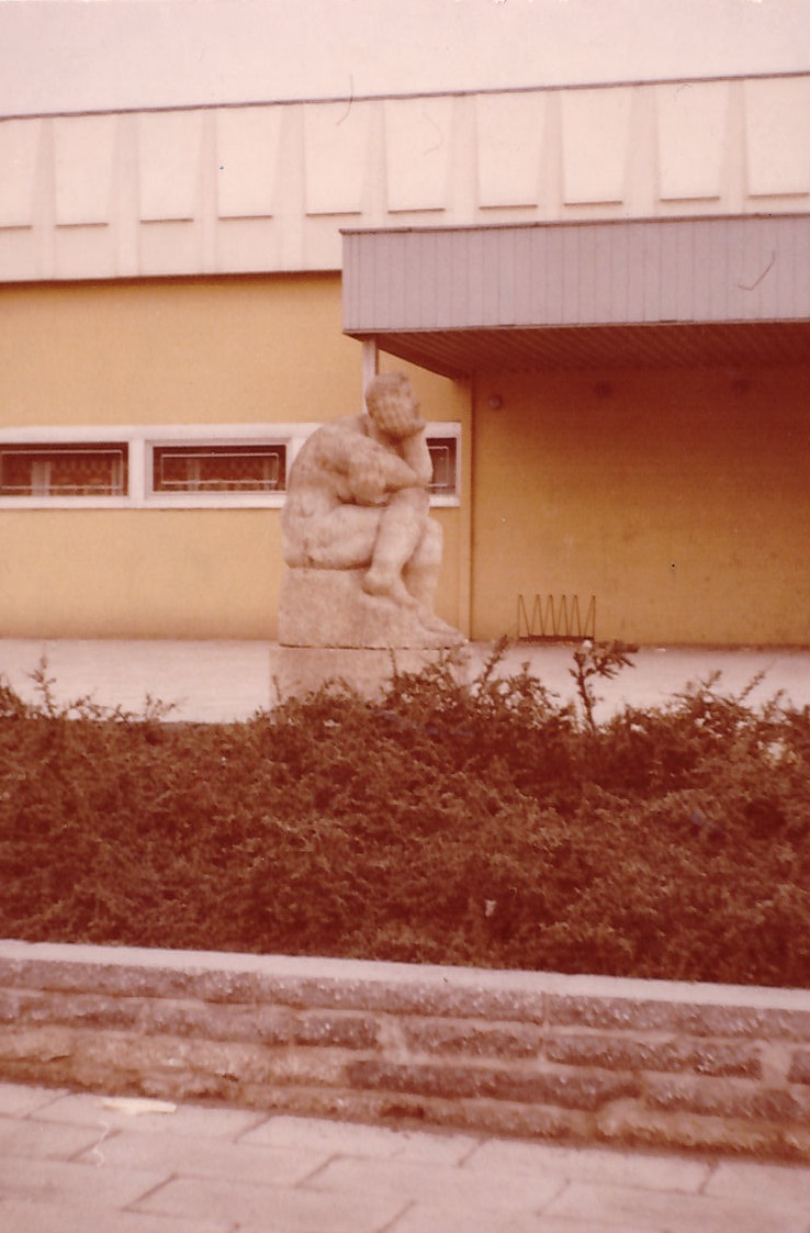 Die Sinnende“ – über Ingeborg Hunzinger und ihre Kunst - FREUNDE ...